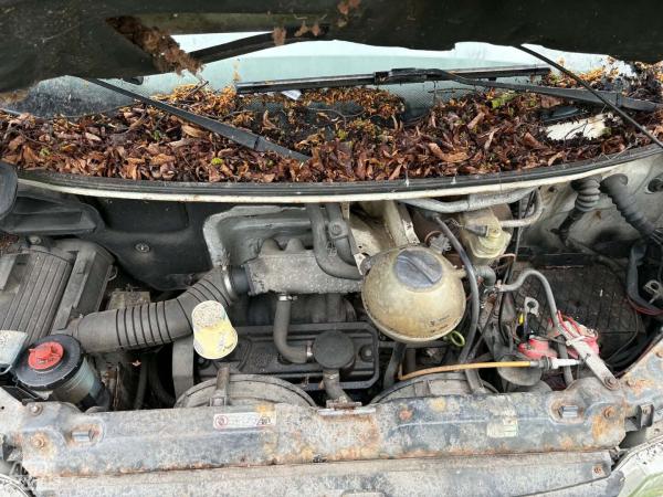 Volkswagen Transporter 1998 in Panevezys, with an engine capacity of 1.90 L and mileage of 216 thousand km for 450 €, photo 7 on AUTOMOTO.COM.LV