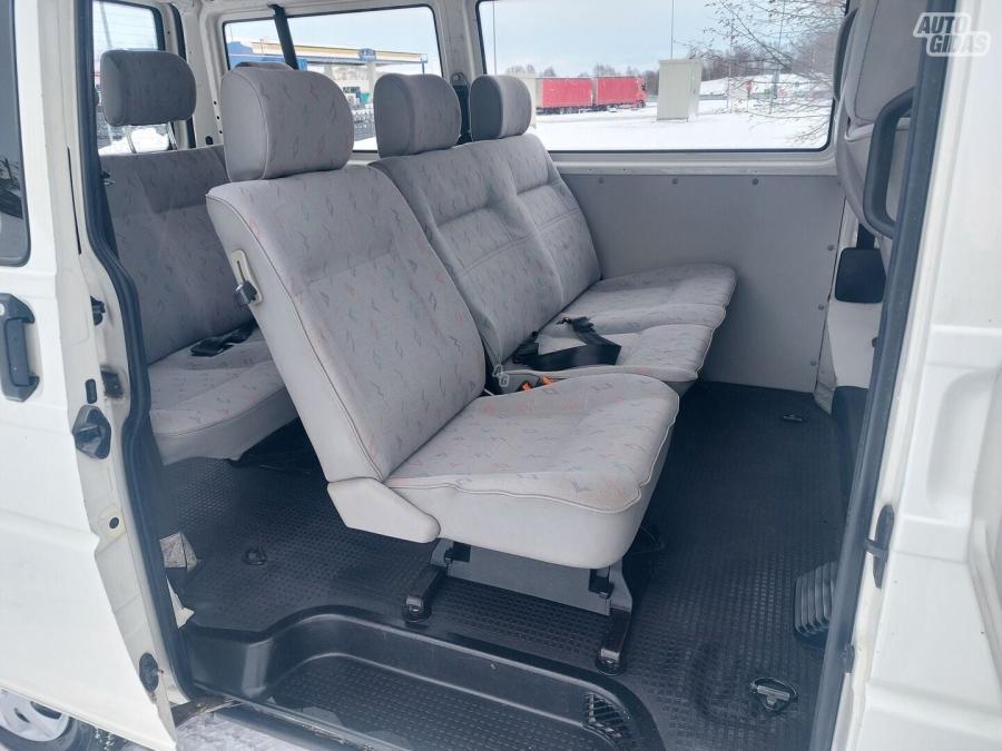 Volkswagen Transporter 2000 Marijampole, ar dzinēja tilpumu 2.50 L un nobraukumu 308 tūkst. km par 3850 €, foto 18 vietnē AUTOMOTO.COM.LV