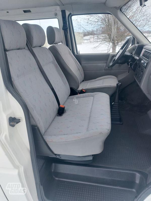 Volkswagen Transporter 2000 Marijampole, ar dzinēja tilpumu 2.50 L un nobraukumu 308 tūkst. km par 3600 €, foto 2 vietnē AUTOMOTO.COM.LV