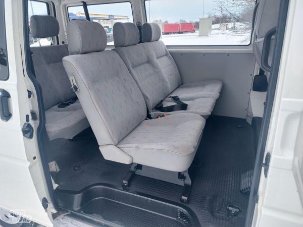 Volkswagen Transporter 2000 Marijampole, ar dzinēja tilpumu 2.50 L un nobraukumu 308 tūkst. km par 3600 €, foto 5 vietnē AUTOMOTO.COM.LV
