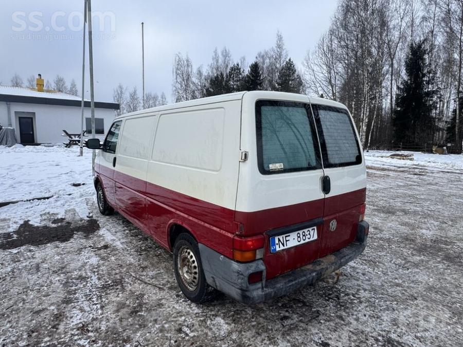 Volkswagen Transporter 2002 in Valmiera, with an engine capacity of 2.50 L and mileage of 345 thousand km for 1500 €, photo 5 on AUTOMOTO.COM.LV