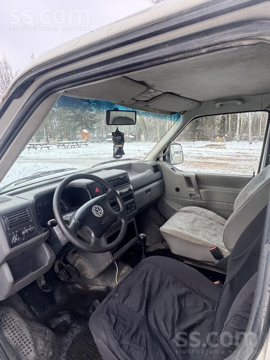 Volkswagen Transporter 2002 in Valmiera, with an engine capacity of 2.50 L and mileage of 345 thousand km for 1500 €, photo 6 on AUTOMOTO.COM.LV