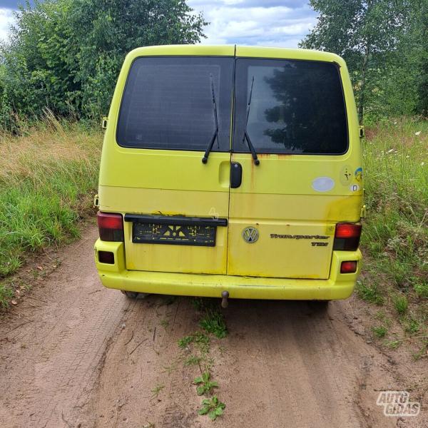 Volkswagen Transporter 2002 Alīta, ar dzinēja tilpumu 2.50 L un nobraukumu 279 tūkst. km par 799 €, foto 4 vietnē AUTOMOTO.COM.LV
