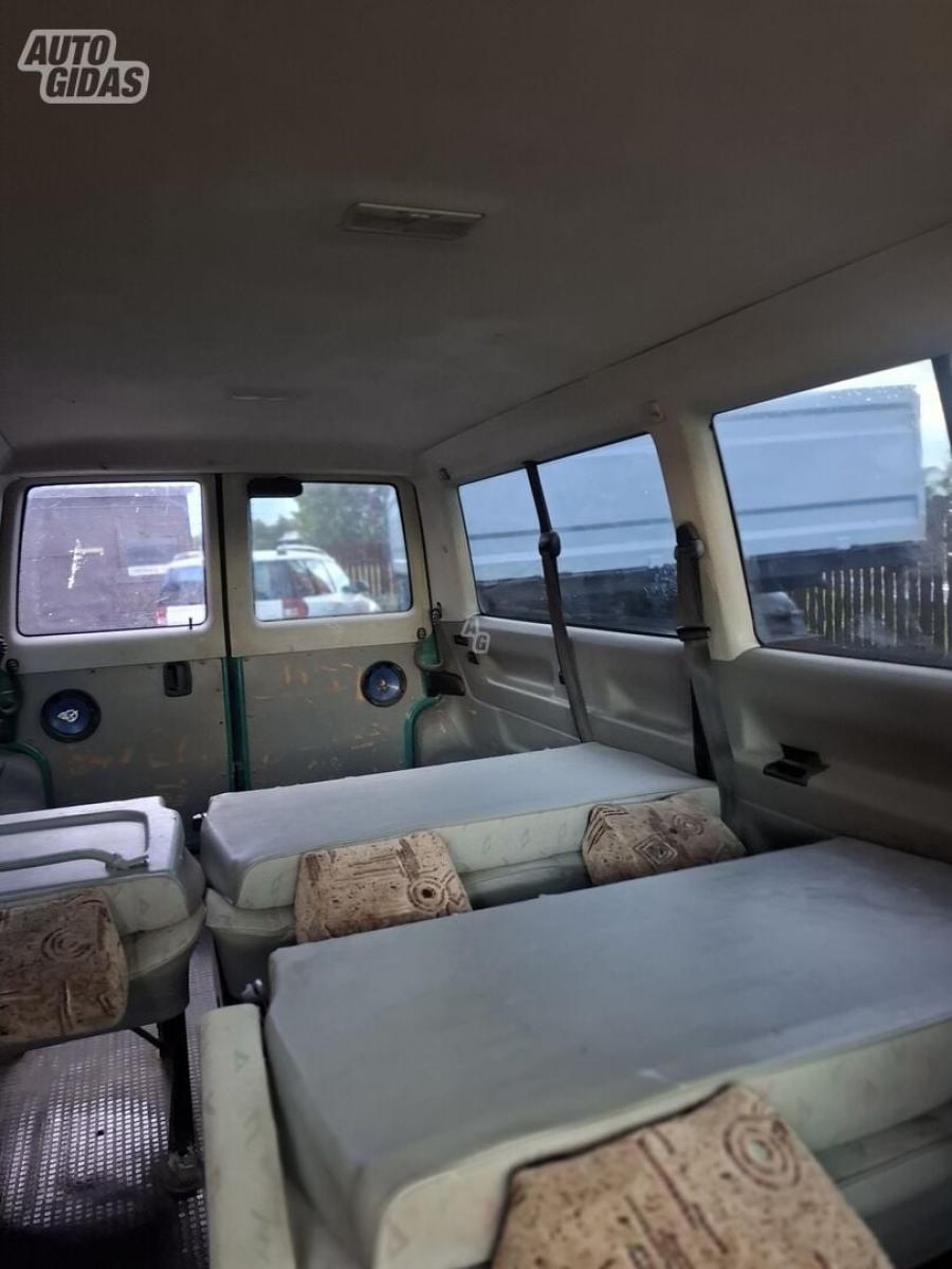 Volkswagen Transporter 2002 in Panevezys, with an engine capacity of 2.50 L and mileage of 513 thousand km for 500 €, photo 9 on AUTOMOTO.COM.LV