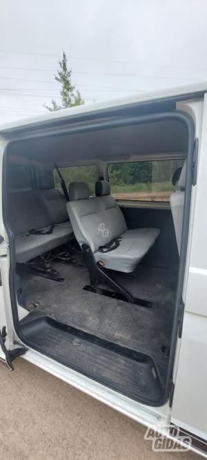 Volkswagen Transporter 2004 in Vilnius, with an engine capacity of 1.90 L and mileage of 411 thousand km for 4700 €, photo 10 on AUTOMOTO.COM.LV