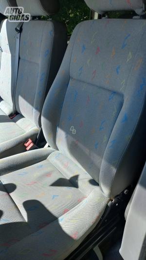 Volkswagen Transporter 2004 Utena, ar dzinēja tilpumu 1.90 L un nobraukumu 370 tūkst. km par 4500 €, foto 10 vietnē AUTOMOTO.COM.LV