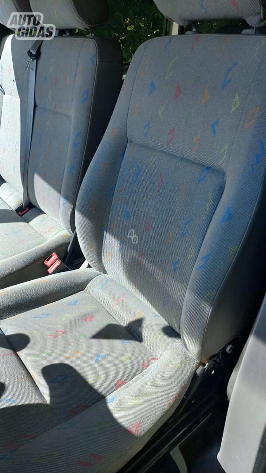 Volkswagen Transporter 2004 Utena, ar dzinēja tilpumu 1.90 L un nobraukumu 370 tūkst. km par 4500 €, foto 10 vietnē AUTOMOTO.COM.LV