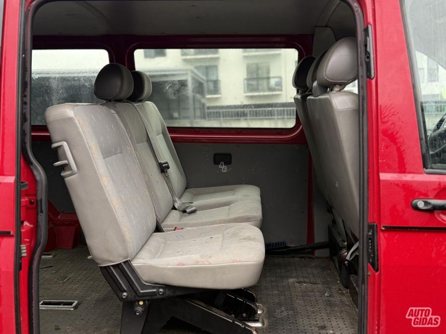 Volkswagen Transporter 2004 Viļņa, ar dzinēja tilpumu 2.50 L un nobraukumu 350 tūkst. km par 3600 €, foto 9 vietnē AUTOMOTO.COM.LV