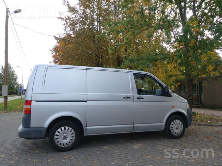 Volkswagen Transporter 2005 in Riga, with an engine capacity of 2.00 L and mileage of 205 thousand km for 5200 €, photo 4 on AUTOMOTO.COM.LV