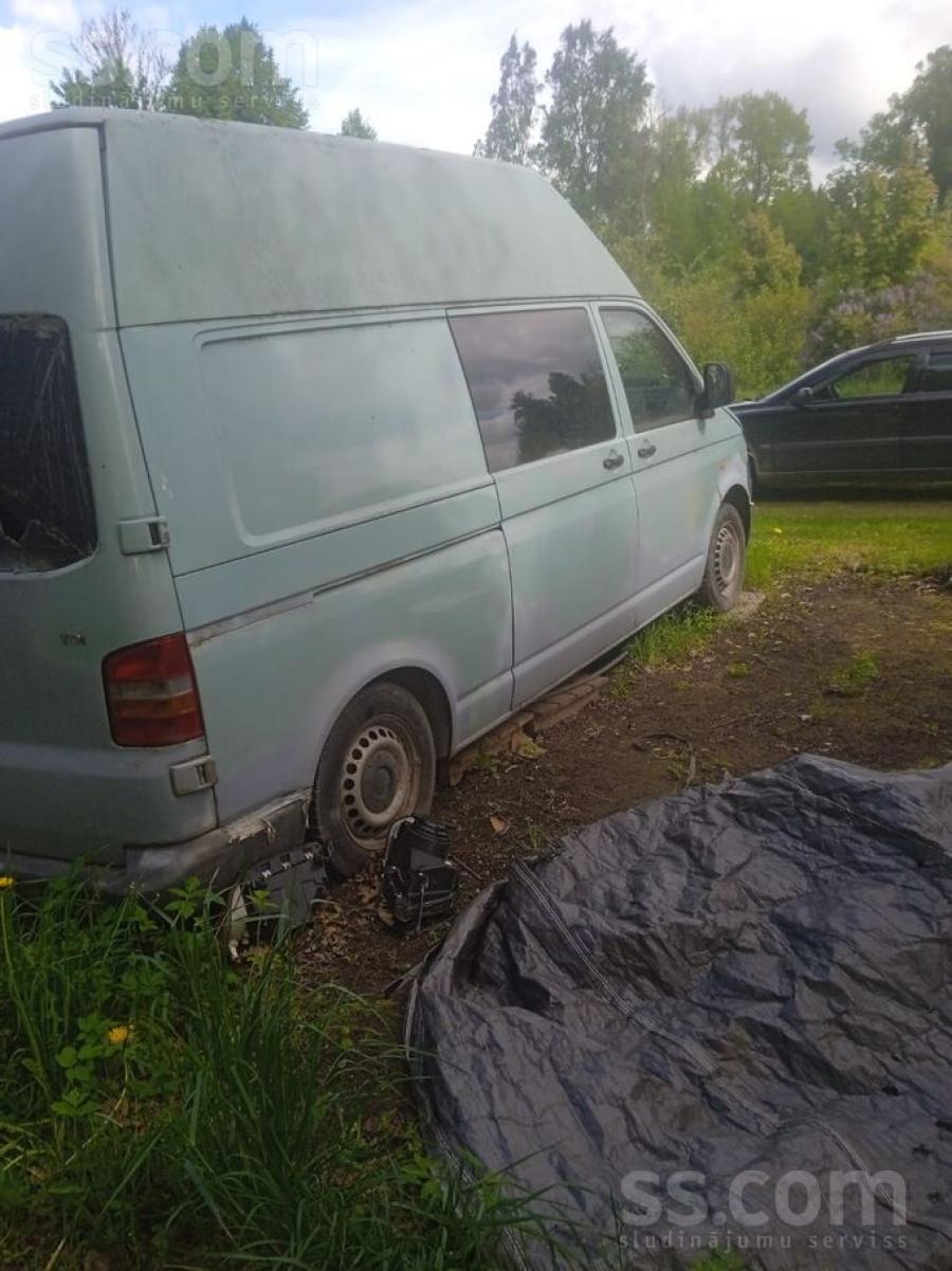 Volkswagen Transporter 2005 Cēsis, ar dzinēja tilpumu 1.90 L un nobraukumu 500 tūkst. km par 1200 €, foto 3 vietnē AUTOMOTO.COM.LV
