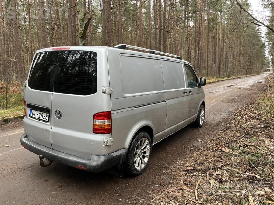 Volkswagen Transporter 2006 Jūrmala, ar dzinēja tilpumu 2.50 L un nobraukumu 336 tūkst. km par 4200 €, foto 4 vietnē AUTOMOTO.COM.LV