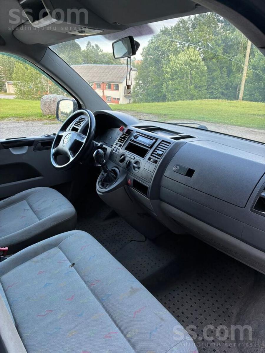 Volkswagen Transporter 2006 Alūksne, ar dzinēja tilpumu 2.50 L un nobraukumu 500 tūkst. km par 1500 €, foto 5 vietnē AUTOMOTO.COM.LV