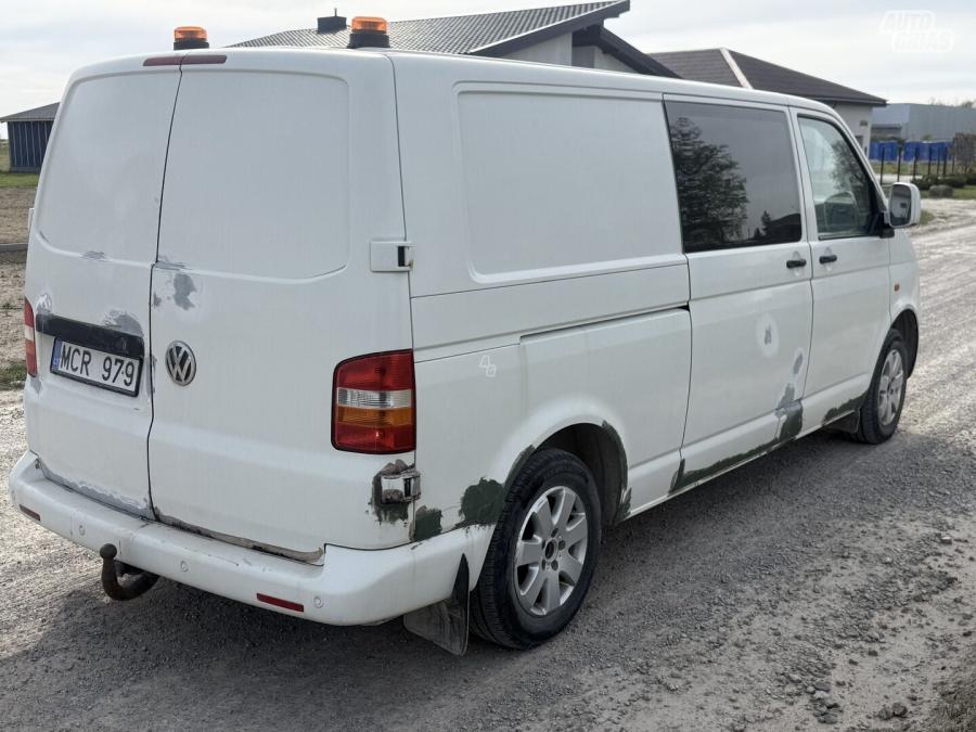 Volkswagen Transporter 2007 in Siauliai, with an engine capacity of 2.50 L and mileage of 304 thousand km for 2100 €, photo 6 on AUTOMOTO.COM.LV