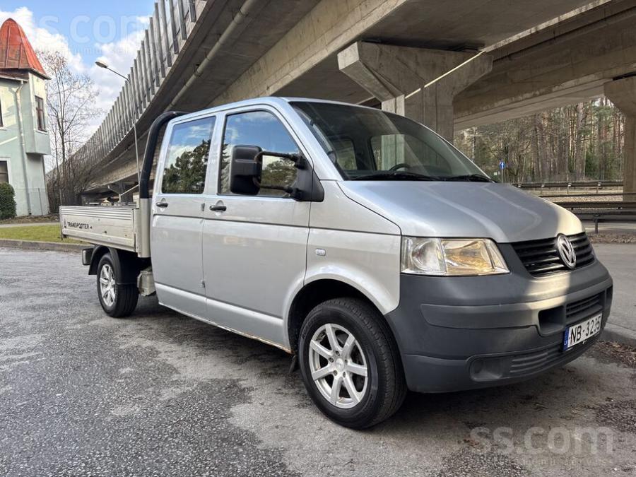 Volkswagen Transporter 2008 in Riga, with an engine capacity of 2.50 L and mileage of 256 thousand km for 4790 €, photo 4 on AUTOMOTO.COM.LV