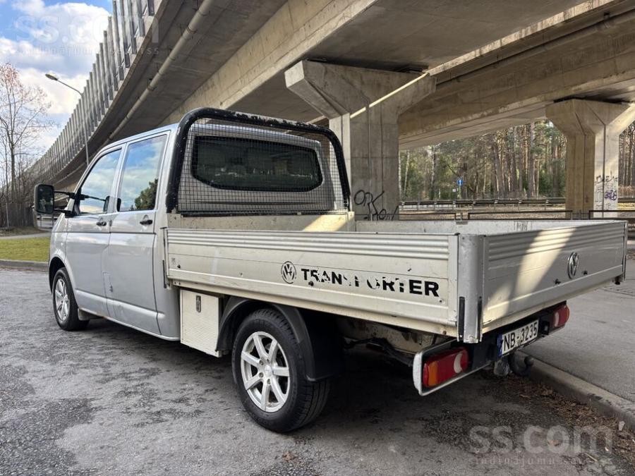 Volkswagen Transporter 2008 in Riga, with an engine capacity of 2.50 L and mileage of 256 thousand km for 4790 €, photo 9 on AUTOMOTO.COM.LV