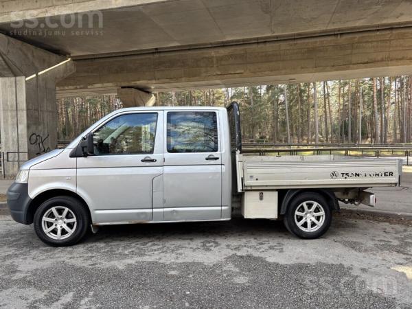 Volkswagen Transporter 2008 in Riga, with an engine capacity of 2.50 L and mileage of 256 thousand km for 4790 €, photo 9 on AUTOMOTO.COM.LV