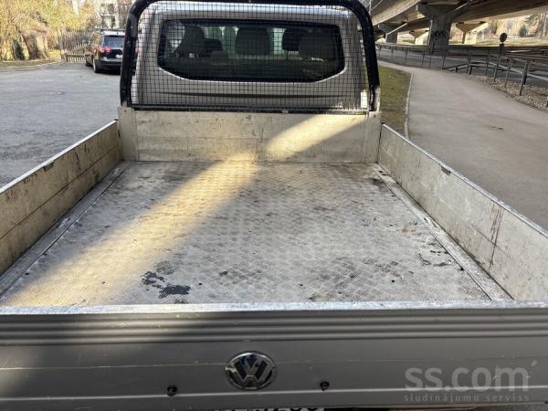 Volkswagen Transporter 2008 in Riga, with an engine capacity of 2.50 L and mileage of 256 thousand km for 4790 €, photo 10 on AUTOMOTO.COM.LV