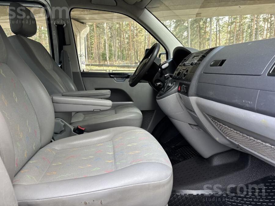 Volkswagen Transporter 2008 in Riga, with an engine capacity of 2.50 L and mileage of 256 thousand km for 4790 €, photo 19 on AUTOMOTO.COM.LV