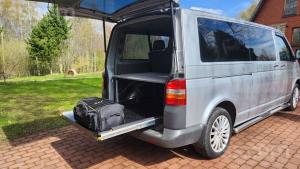 Volkswagen Transporter 2010 in Riga, with an engine capacity of 1.90 L and mileage of 365 thousand km for 8500 €, photo 6 on AUTOMOTO.COM.LV