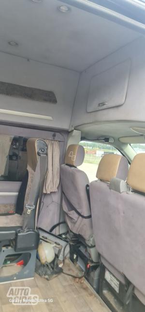 Volkswagen Transporter 2010 in Vilnius, with an engine capacity of 2.50 L and mileage of 420 thousand km for 3900 €, photo 8 on AUTOMOTO.COM.LV