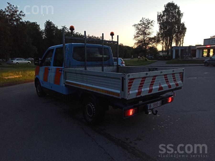 Volkswagen Transporter 2012 in Riga, with an engine capacity of 2.00 L and mileage of 228 thousand km for 5700 €, photo 6 on AUTOMOTO.COM.LV