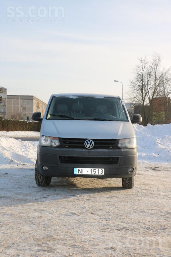 Volkswagen Transporter 2012 in Riga, with an engine capacity of 2.00 L and mileage of 305 thousand km for 7595 €, photo 1 on AUTOMOTO.COM.LV