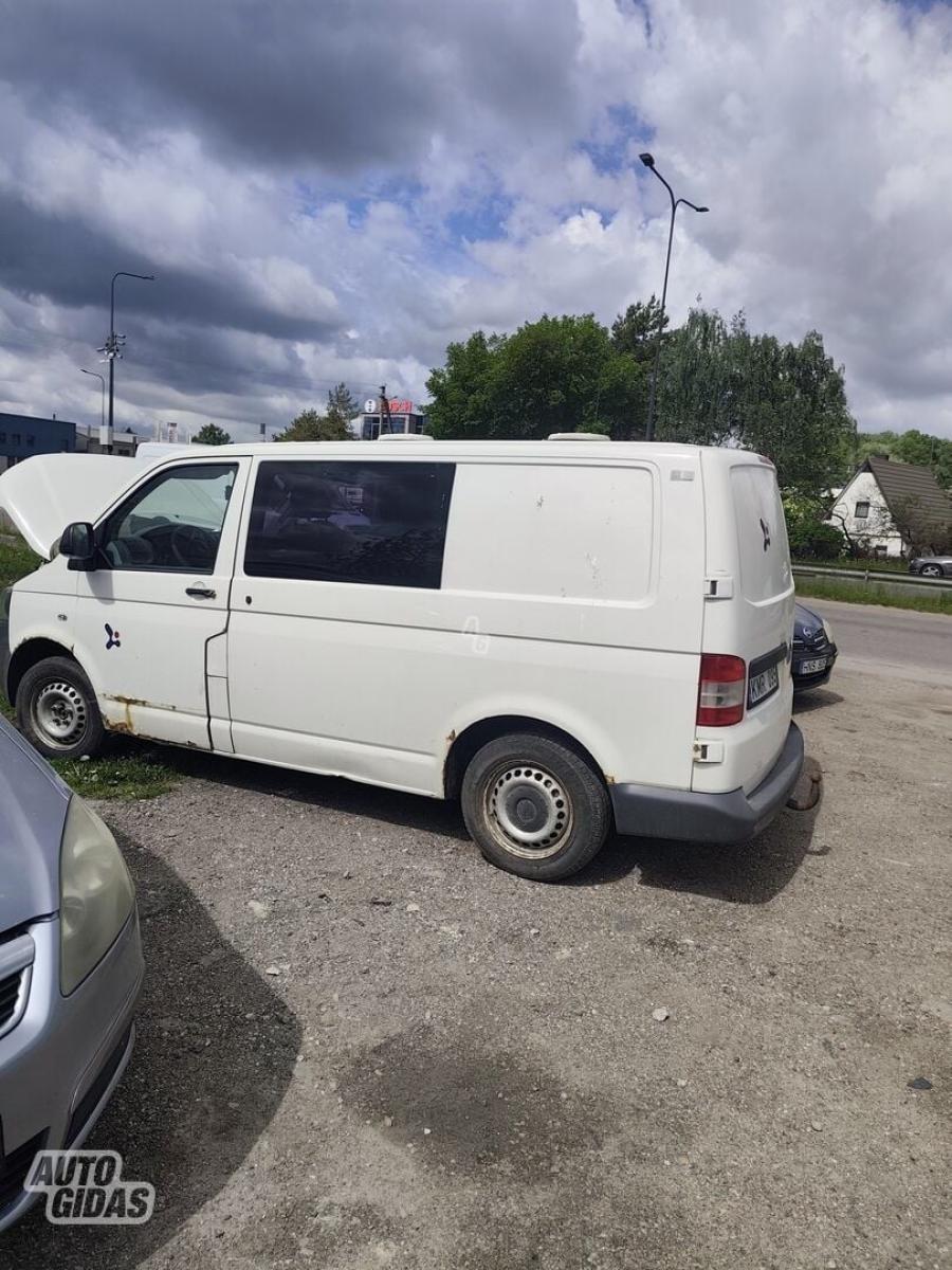 Volkswagen Transporter 2012 in Kaunas, with an engine capacity of 2.00 L and mileage of 470 thousand km for 2700 €, photo 6 on AUTOMOTO.COM.LV