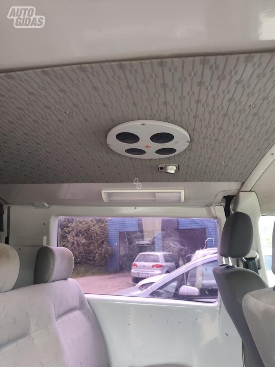 Volkswagen Transporter 2012 in Kaunas, with an engine capacity of 2.00 L and mileage of 470 thousand km for 2700 €, photo 9 on AUTOMOTO.COM.LV