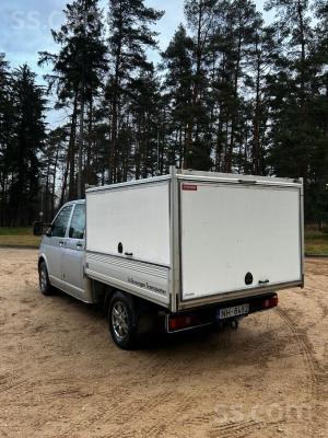 Volkswagen Transporter 2013 Preiļi, ar dzinēja tilpumu 2.00 L un nobraukumu 288 tūkst. km par 7900 €, foto 4 vietnē AUTOMOTO.COM.LV