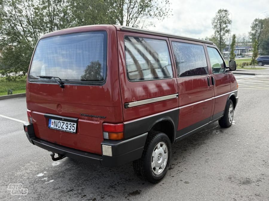 Volkswagen Transporter 1993 Viļņa, ar dzinēja tilpumu 2.40 L un nobraukumu 320 tūkst. km par 1950 €, foto 6 vietnē AUTOMOTO.COM.LV