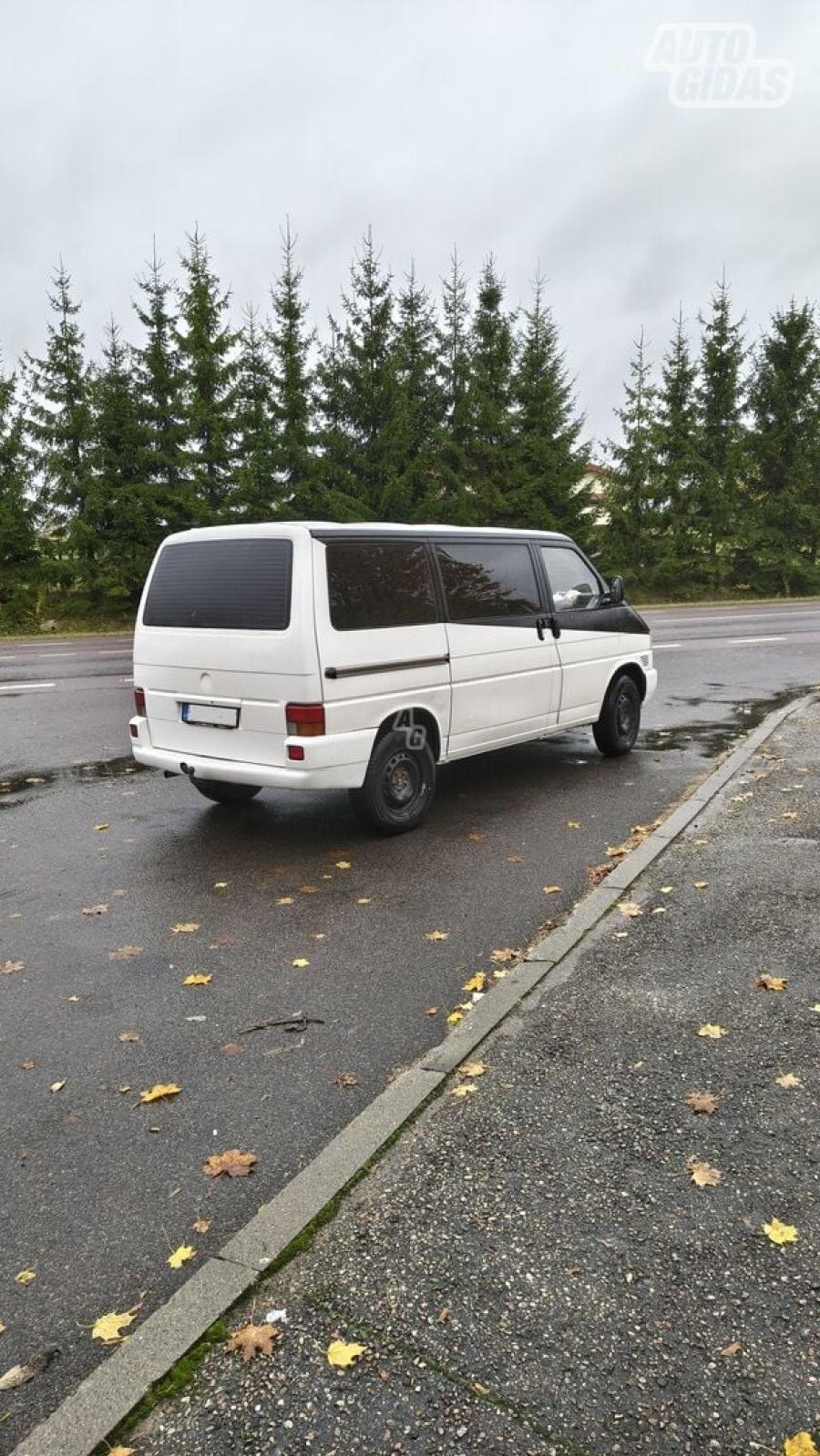 Volkswagen Transporter 1996 Utena, ar dzinēja tilpumu 2.40 L un nobraukumu 383 tūkst. km par 3950 €, foto 1 vietnē AUTOMOTO.COM.LV