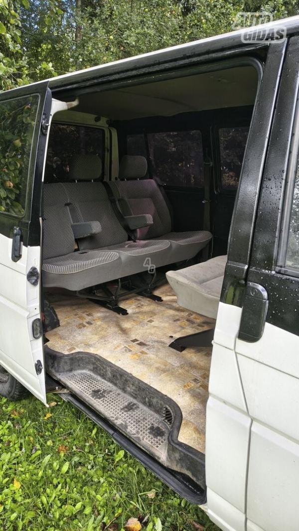 Volkswagen Transporter 1996 Utena, ar dzinēja tilpumu 2.40 L un nobraukumu 383 tūkst. km par 3950 €, foto 7 vietnē AUTOMOTO.COM.LV