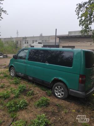 Volkswagen Transporter 2004 Ignalina, ar dzinēja tilpumu 2.50 L un nobraukumu 500 tūkst. km par 3500 €, foto  vietnē AUTOMOTO.COM.LV