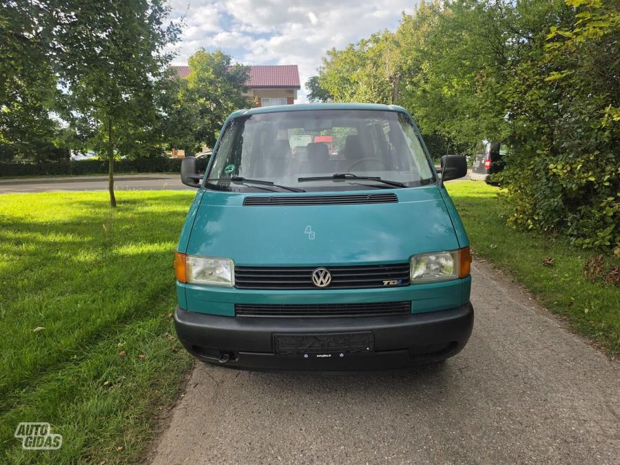 Volkswagen Transporter 2004 in Vilnius, with an engine capacity of 2.50 L and mileage of 363 thousand km for 4950 €, photo 1 on AUTOMOTO.COM.LV