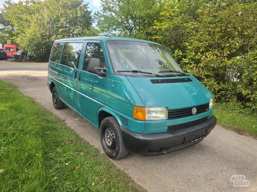 Volkswagen Transporter 2004 in Vilnius, with an engine capacity of 2.50 L and mileage of 363 thousand km for 4950 €, photo 3 on AUTOMOTO.COM.LV