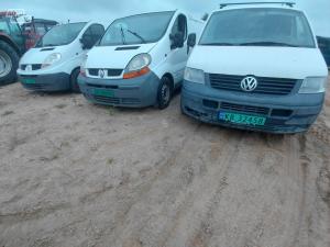 Volkswagen Transporter 2006 Alīta, ar dzinēja tilpumu 1.90 L un nobraukumu 300 tūkst. km par 950 €, foto  vietnē AUTOMOTO.COM.LV