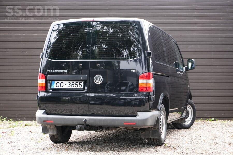 Volkswagen Transporter 2008 in Riga, with an engine capacity of 2.50 L and mileage of 300 thousand km for 8990 €, photo 4 on AUTOMOTO.COM.LV
