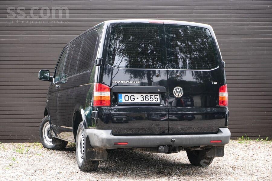 Volkswagen Transporter 2008 in Riga, with an engine capacity of 2.50 L and mileage of 300 thousand km for 8990 €, photo 5 on AUTOMOTO.COM.LV