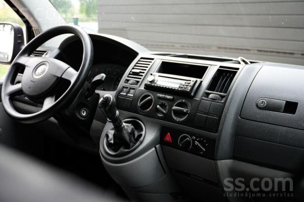 Volkswagen Transporter 2008 in Riga, with an engine capacity of 2.50 L and mileage of 300 thousand km for 8990 €, photo 7 on AUTOMOTO.COM.LV