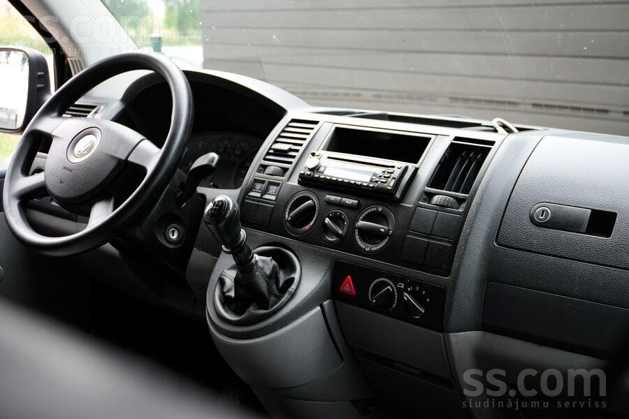 Volkswagen Transporter 2008 in Riga, with an engine capacity of 2.50 L and mileage of 300 thousand km for 8990 €, photo 8 on AUTOMOTO.COM.LV