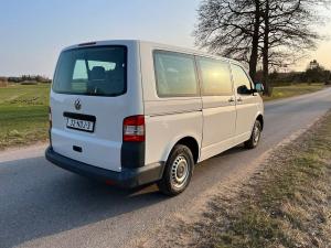 Volkswagen Transporter 2010 in Kaunas, with an engine capacity of 2.00 L and mileage of 317 thousand km for 7000 €, photo 4 on AUTOMOTO.COM.LV