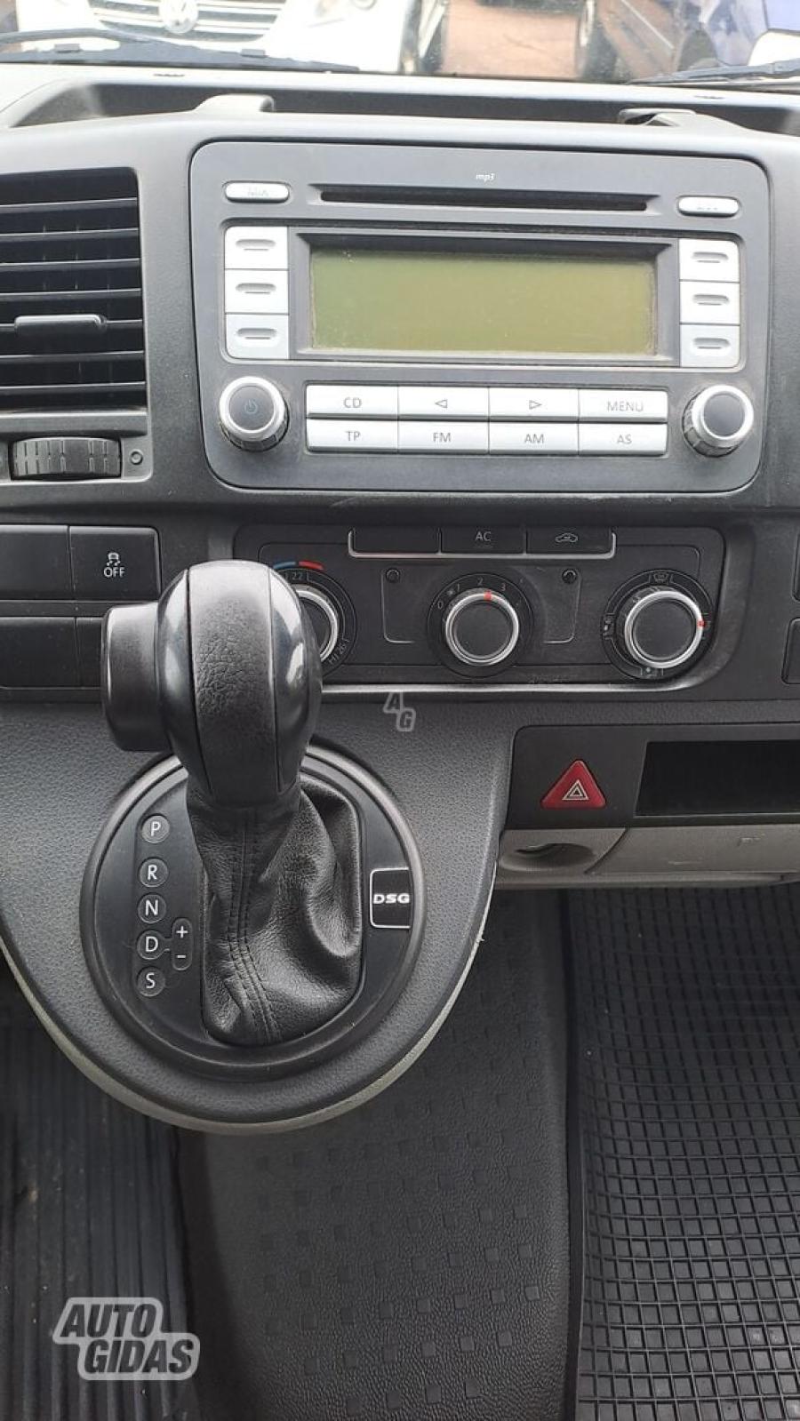 Volkswagen Transporter 2010 Viļņa, ar dzinēja tilpumu 2.00 L un nobraukumu 367 tūkst. km par 8250 €, foto 14 vietnē AUTOMOTO.COM.LV