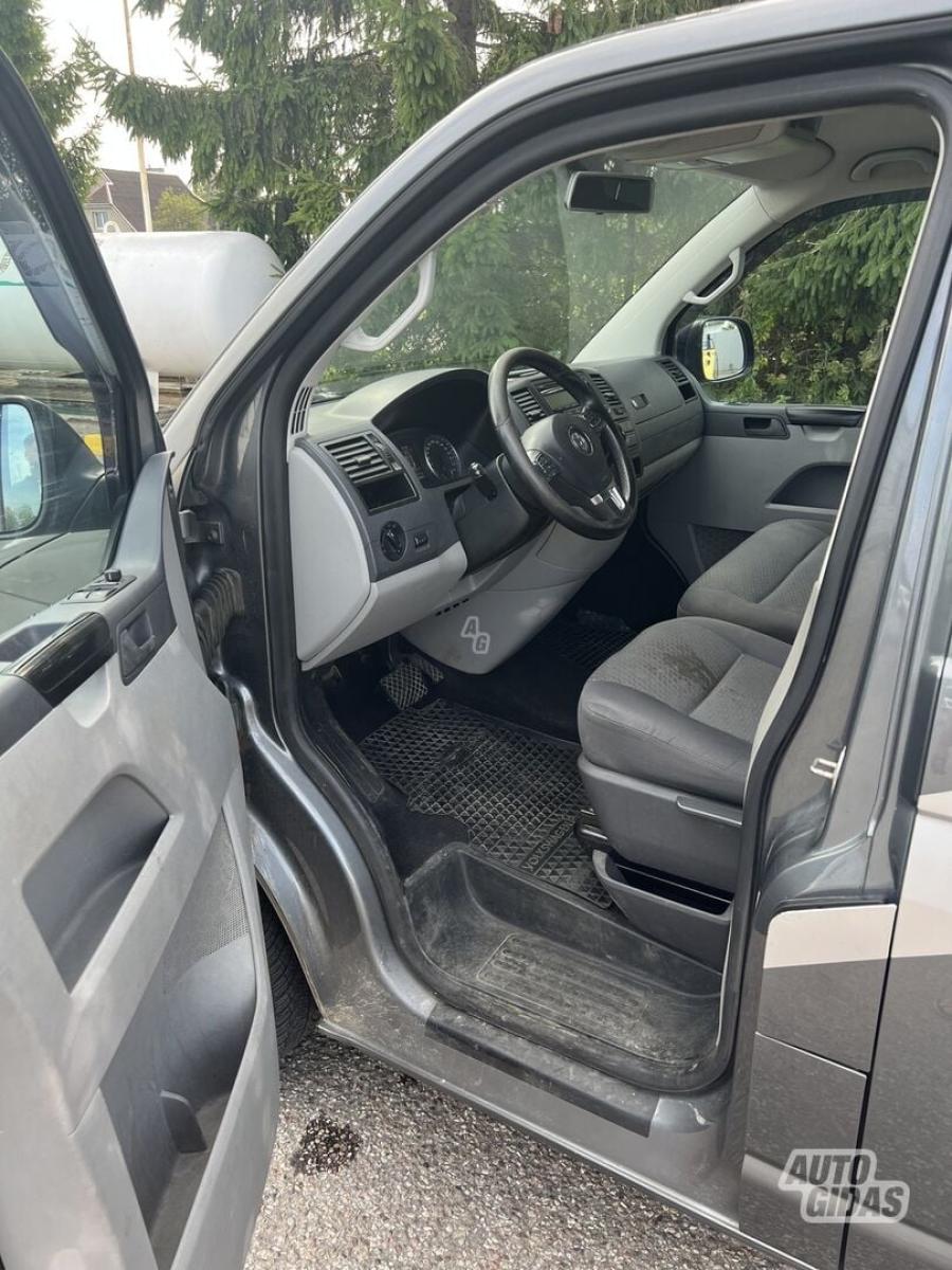 Volkswagen Transporter 2010 Šakiai, ar dzinēja tilpumu 2.00 L un nobraukumu 412 tūkst. km par 6000 €, foto 7 vietnē AUTOMOTO.COM.LV