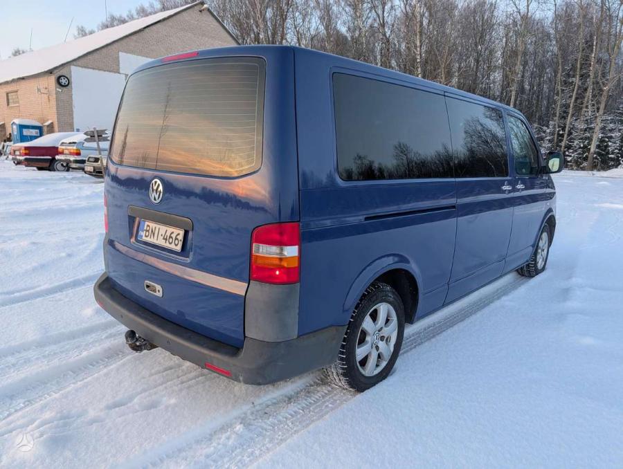 Volkswagen Transporter 2011 in Pasvalys, with an engine capacity of 2.50 L and mileage of 541 thousand km for 4999 €, photo 2 on AUTOMOTO.COM.LV