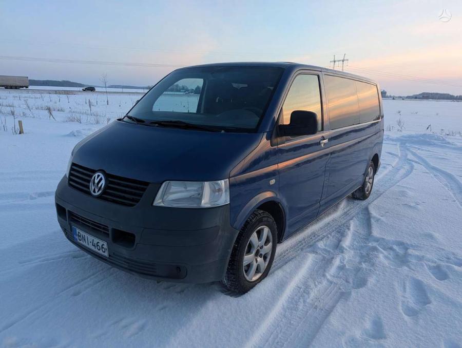 Volkswagen Transporter 2011 in Pasvalys, with an engine capacity of 2.50 L and mileage of 541 thousand km for 4999 €, photo 3 on AUTOMOTO.COM.LV