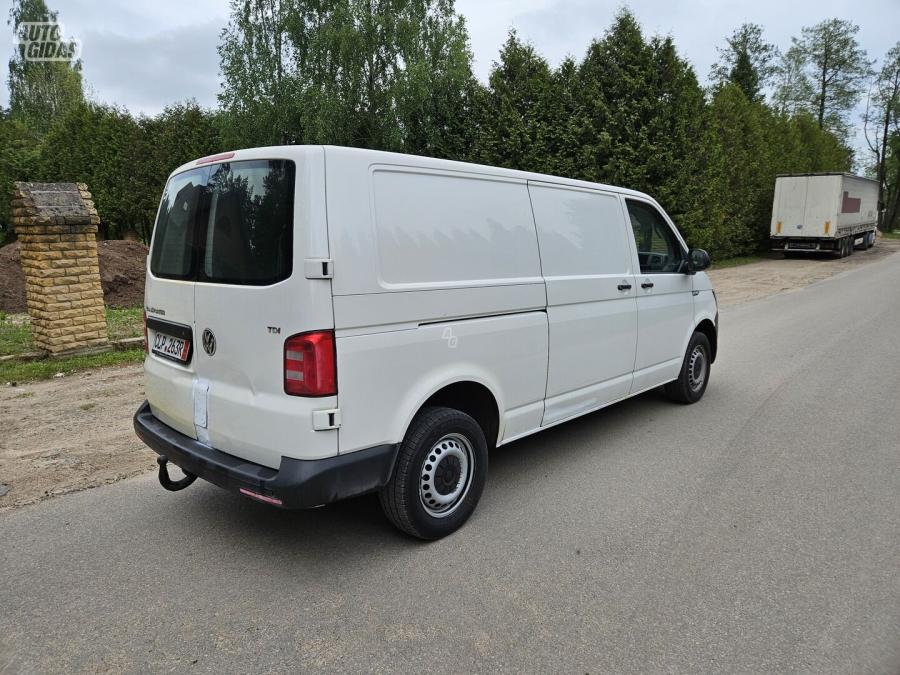 Volkswagen Transporter 2018 Prienai, ar dzinēja tilpumu 2.00 L un nobraukumu 249 tūkst. km par 7000 €, foto 10 vietnē AUTOMOTO.COM.LV