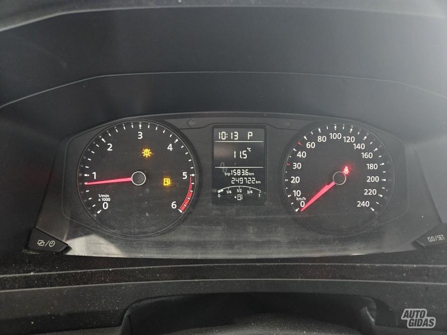 Volkswagen Transporter 2018 Prienai, ar dzinēja tilpumu 2.00 L un nobraukumu 249 tūkst. km par 7000 €, foto 21 vietnē AUTOMOTO.COM.LV