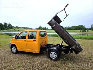 Orange Volkswagen Transporter 2007 in Cesis, with an engine capacity of 2.50 L and mileage of 243 thousand km for 8954 €, photo 3 on AUTOMOTO.COM.LV
