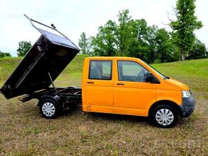 Orange Volkswagen Transporter 2007 in Cesis, with an engine capacity of 2.50 L and mileage of 243 thousand km for 8954 €, photo 7 on AUTOMOTO.COM.LV
