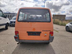Oranžs Volkswagen Transporter 1993 Marijampole, ar dzinēja tilpumu 2.40 L un nobraukumu 333 tūkst. km par 1750 €, foto 12 vietnē AUTOMOTO.COM.LV